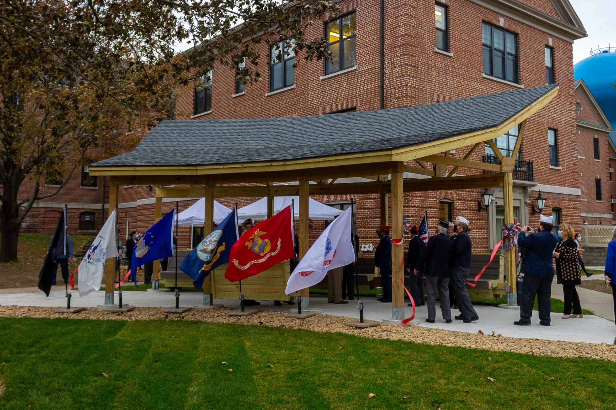 Veterans Affairs Gazebo - Paul Lukez Architecture